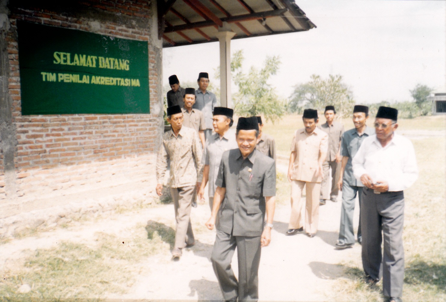 Sejarah Berdiri - MTs Mazro'atul Huda