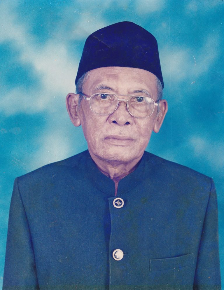 MENGENAL LEBIH DEKAT DENGAN KH.MASRUCHAN SHODIQ PENDIRI DAN PERINTIS ...